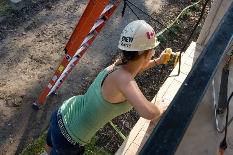 (Badass) Professional Women in Construction Engineering - Make It Right